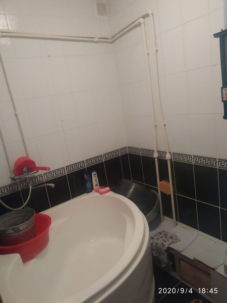 Продаётся дом в чарваке 2х комната