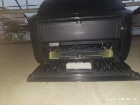 Printer sotiladi conon
