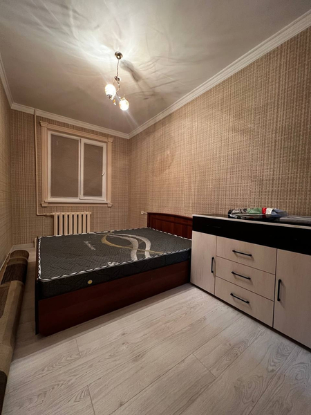 Прадаютса квартира..