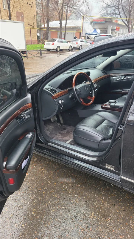 Mercedes W221 S550 long Sclass