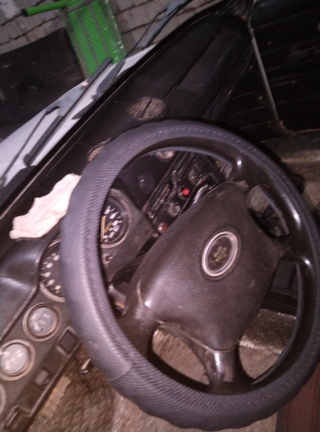 Vaz 2106 srochna sotiladi