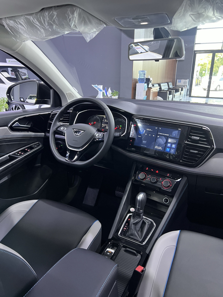 Volkswagen Jetta VS 5