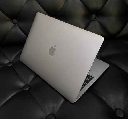 Apple MacBook Pro М1 8/512 GB 2020 года в хорошем состоянии