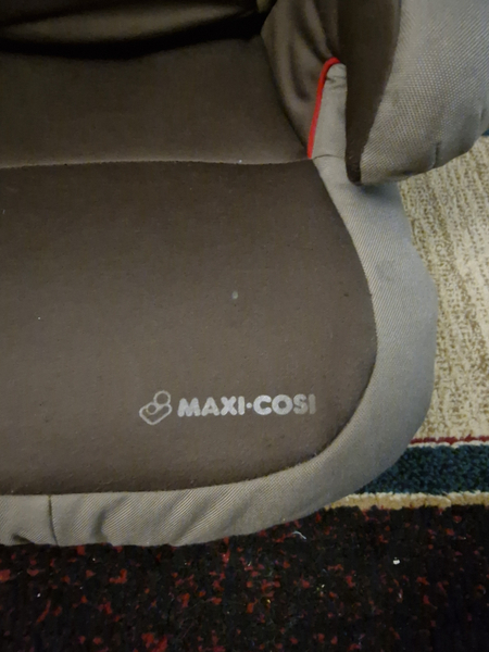 Фирменная автокресло maxi cosi