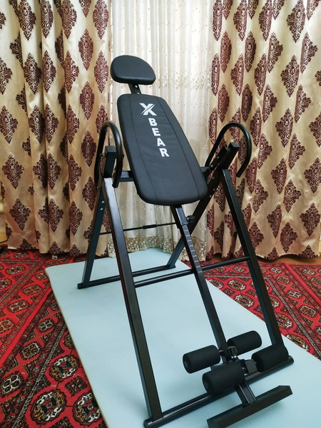 Тренажёр для Растяжки Грыжи инверсионный стол.