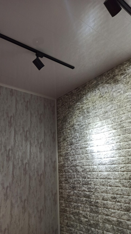 Sergeli Dehqon bozorda do'kon sotiladi.
Yangi remonti bilan.