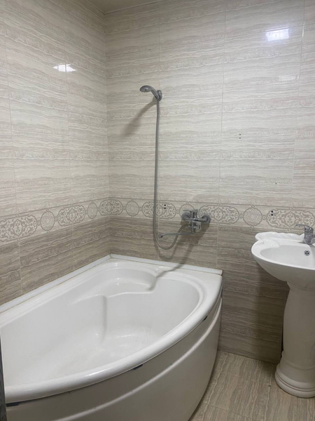 Tansiqboyev 3 3/4/7  novostroyka  91 m2 ipoteka bor 83000$