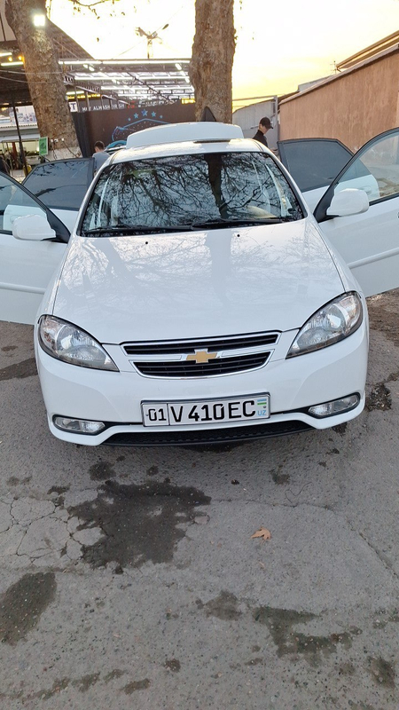 Срочно продаётся Gentra