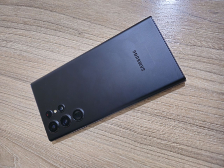 S 22 ultra 12 ga 512.zaryadi 1 kunga yetadi