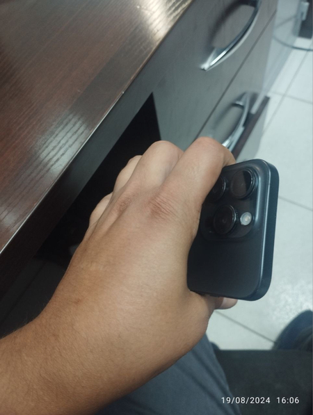 Apple Iphone 15 pro/256 gb