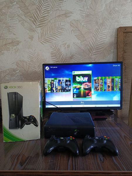 Ps3 xbox 360 250gb freeboot +50 ta oyinlar