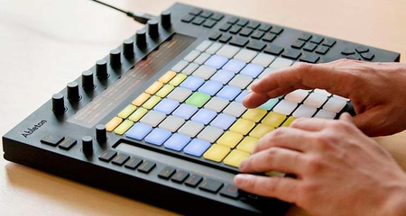 Профессиональный контроллер Ableton push 1 Akai