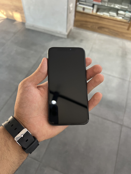 Ipxone X 64gb holati orta