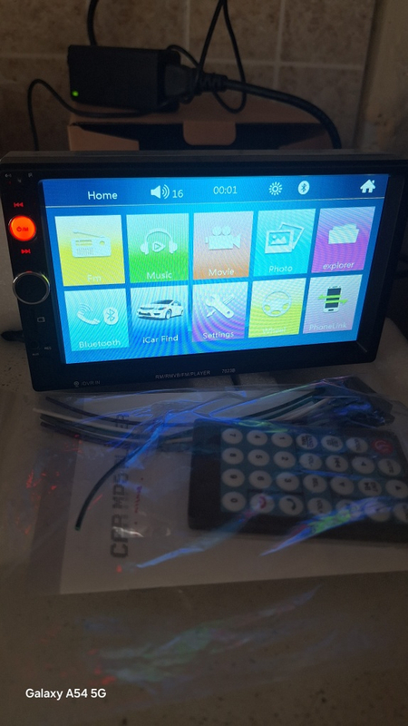 Avtomagnitola 2 DIN  pulti 7 dyuymli ekran Bluetooth. USB .AUX 400.000