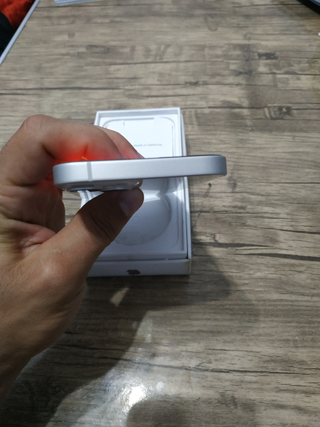 iPhone 13 sroʻchniy sotiladi