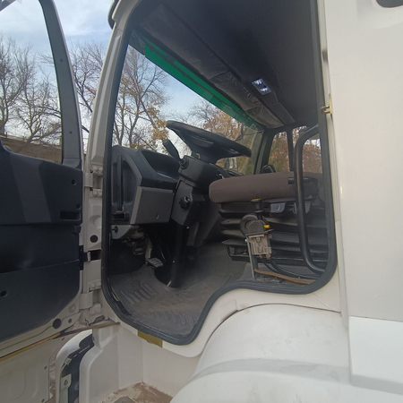 Sotiladi Sinontruk goldin prinse