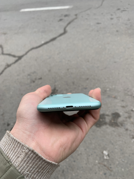IPhone 11 holati tinniq naqdha faqat