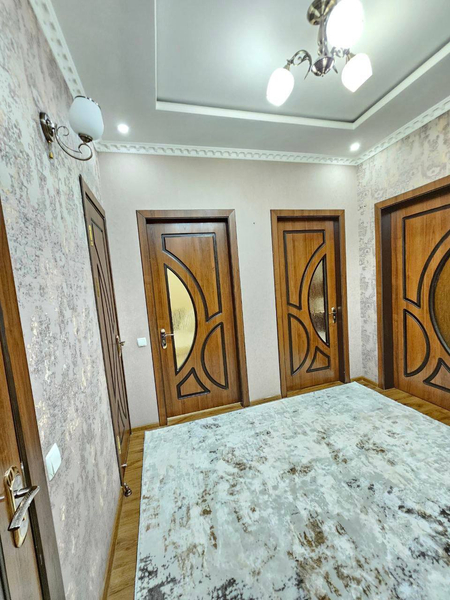 Чилонзор 10 3/3/4 сотилади