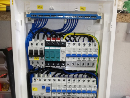 Elektrik 40m  tochka  katta abyomlarga ham  ishlaymiz
