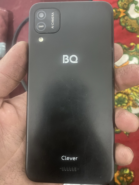 Bq telfon sotiladi