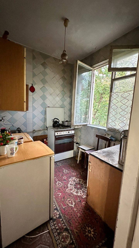 Продаётся Чиланзар 16  3/4/4 метро Чиланзар