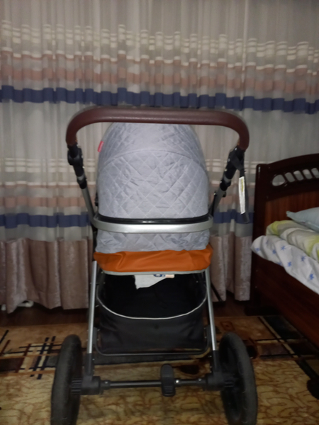 Детская коляска в идеалным состоянии