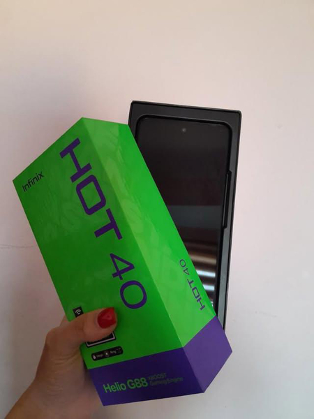 Infinix Hot  40