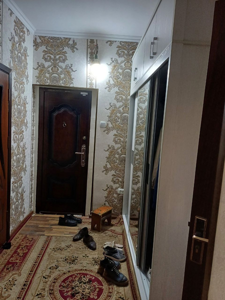 Продается. Сергели 4, 3/5/5