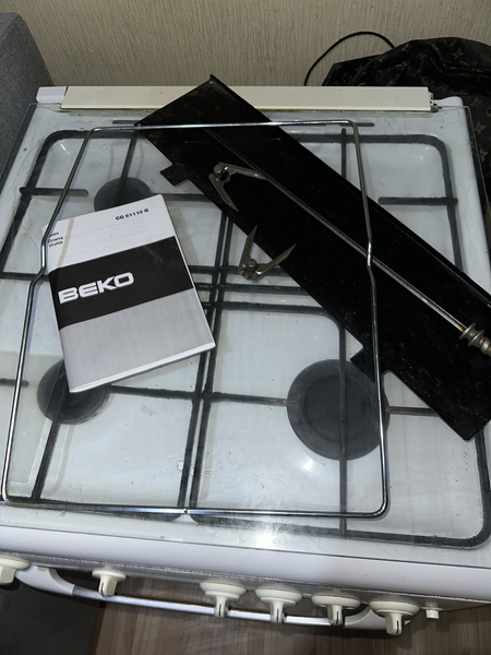 Поодам газовую плиту “Beko”
