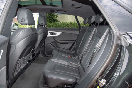 Новый Audi Q8 55 TFSI quattro из Германии