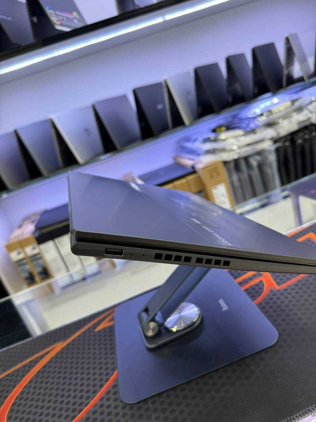 Asus VivoBook 15 OLED i5-1235U/8GB/512GB SSD/15.6