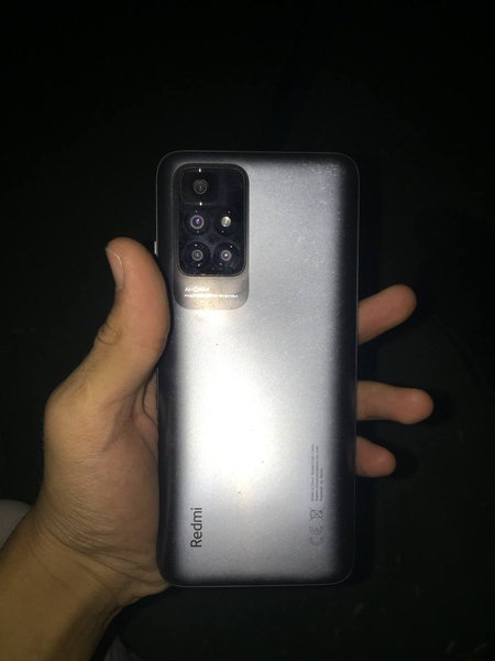 Redmi 10 64/4 holati yaxshi