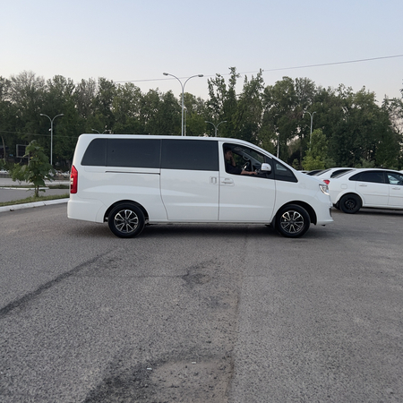 Jac m3 plus miniven