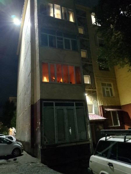 Квартира сотлади