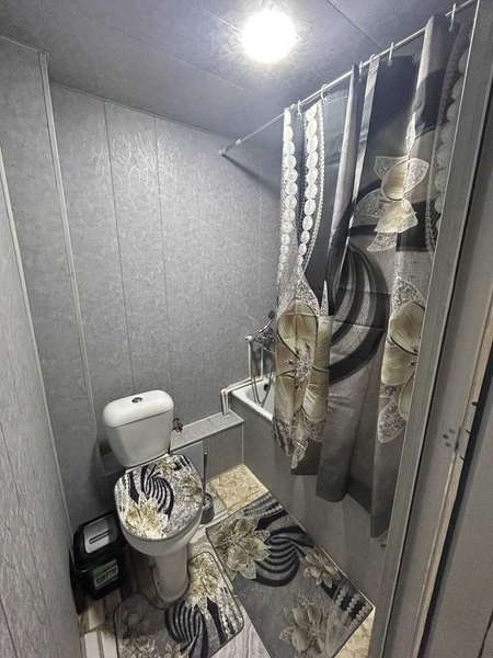 2 xonali 54m² 4-qavat  uy sotiladi.