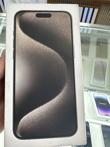 15 pro max 1 Tb LLA идеальный состояния
