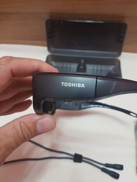 3д очки TOSHIBA новые