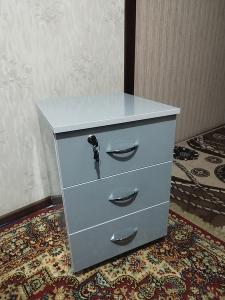 Тумба в спальню.