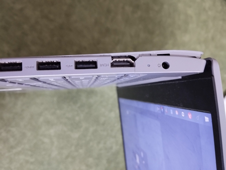 Lenovo IdeaPad 3 i5 10-avlod 8 GB/ 1 TB