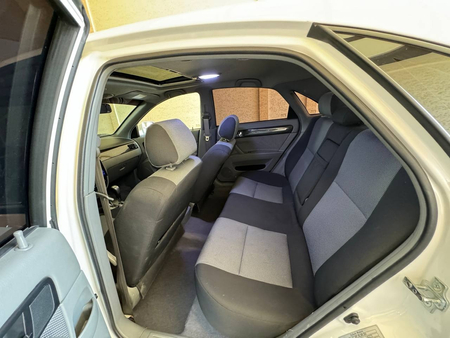 Продается своя Gentra 2022 год , автомат, с люком , 56000 км пробег.