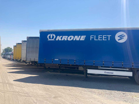 Полуприцеп шторный  Krone 92 куб