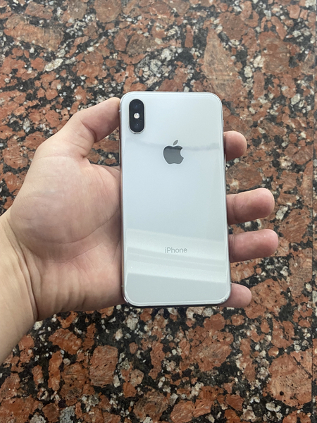 Iphone x sotiladi idiyal