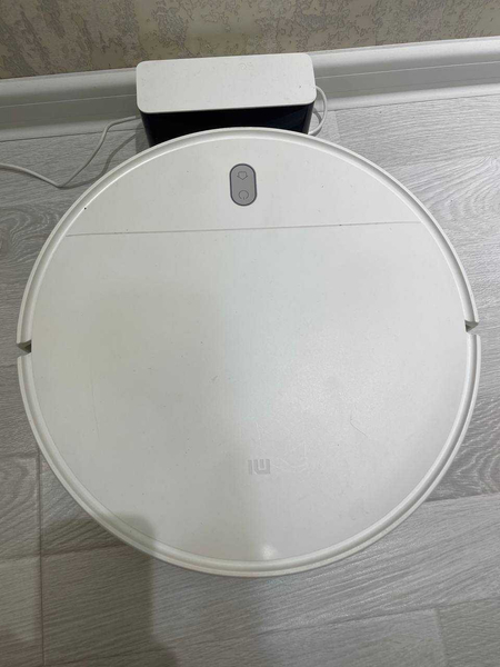 Робот-Пылесос Mi Robot Vacuum Mop Essential