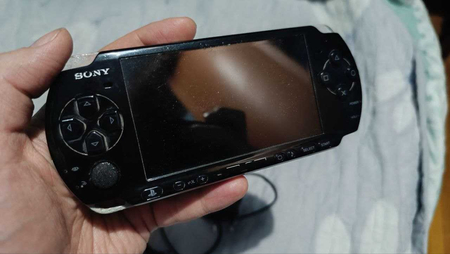 PSP 3000я Прошита Топ игры Полный комплект.