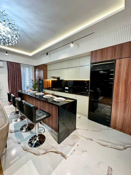 ЖК Аржун Строй ул.С.Азимова Федорович 4-комн 10/10 108 м² евроремонт