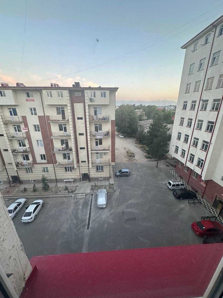 2 хонали таер уй сотилади 50 кв кадастри бор