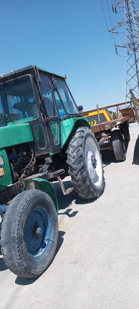 Traktor yuk tashish uchun