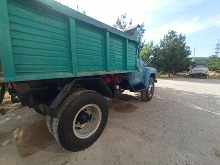 Zil sotiladi srochni