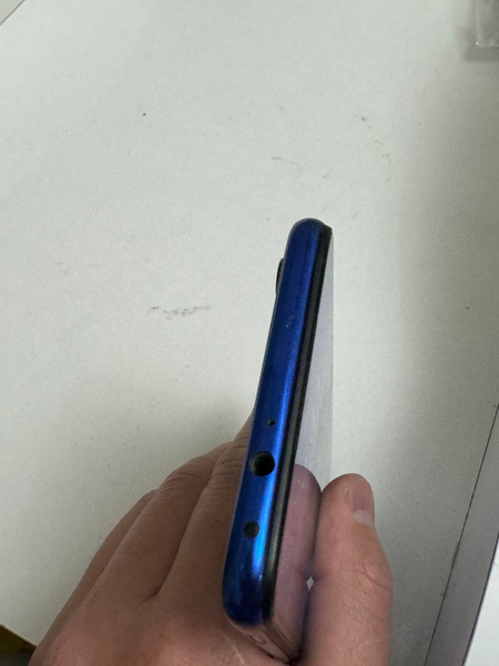 Redmi Note 7 4/64 gb ideal