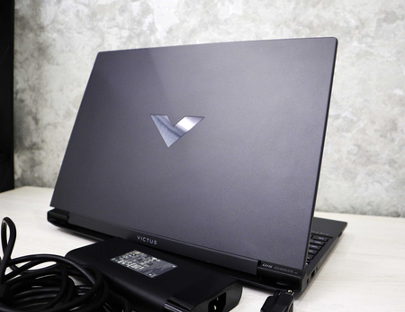 Victus Gaming Laptop/Ryzen 5 8645HS/16GB DDR5/512GB SSD/RTX 4050 - 6GB